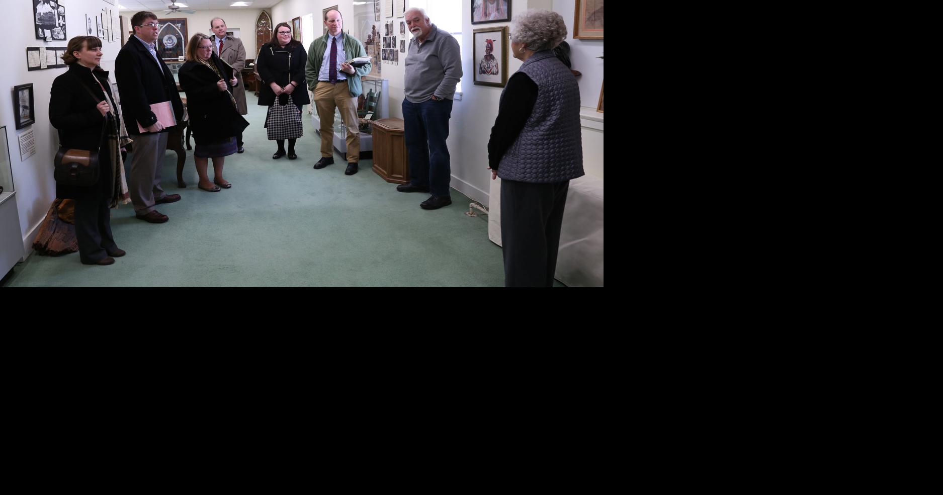 Kloewer and team tour Wapello County museum | News | ottumwacourier.com
