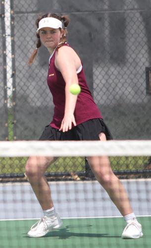 Prep tennis: Mustangs net experience in Pella, SCC tournaments | Sports | ottumwacourier.com