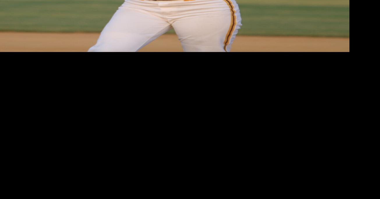 Prep softball: EBF wins pitcher's duel over Mustangs, sits atop South ...