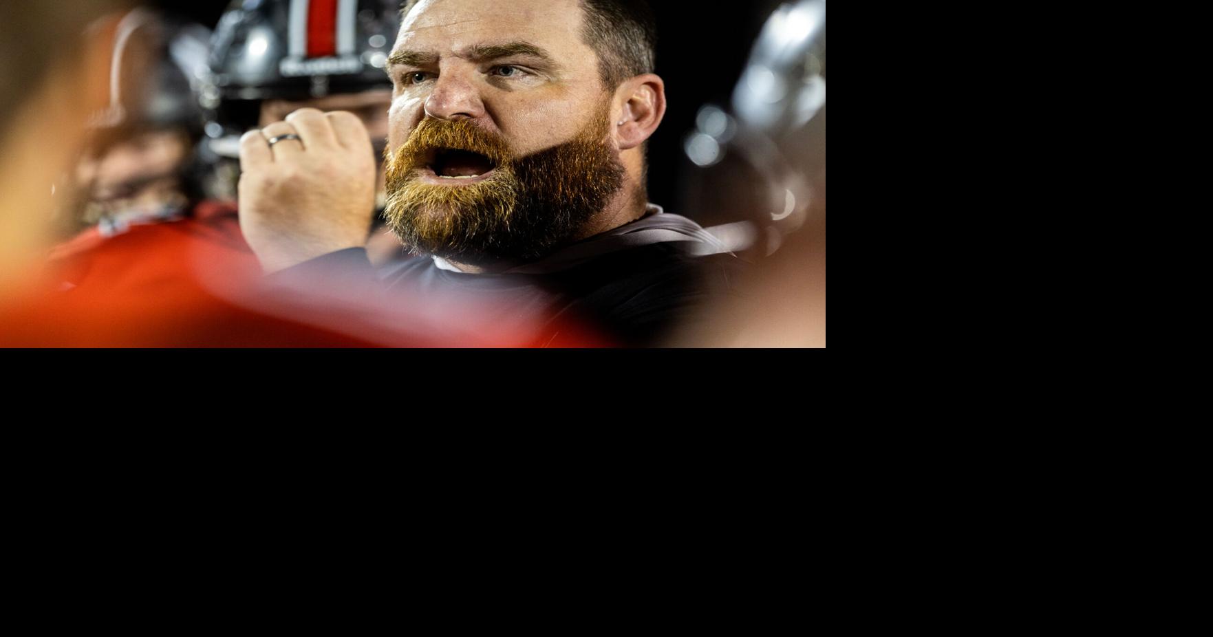 Prep football: Bloodhounds roll past Big Reds | Sports | ottumwacourier.com