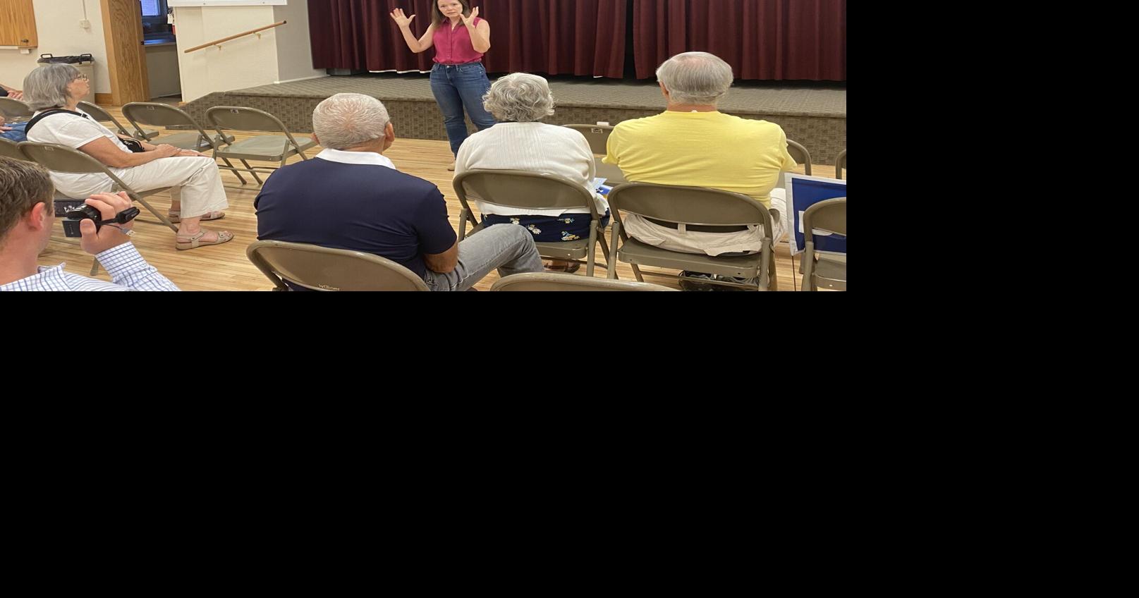 'Not all Iowans are getting a fair shot': Bohannan, Stewart stump in ...