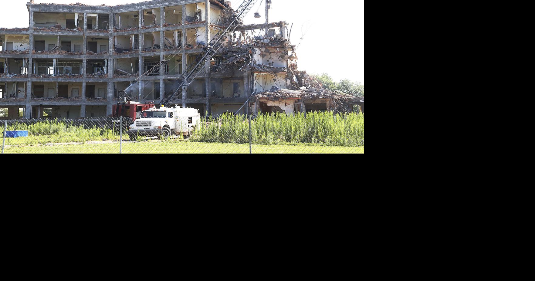 Demolition resumes at St. Joe's | News | ottumwacourier.com