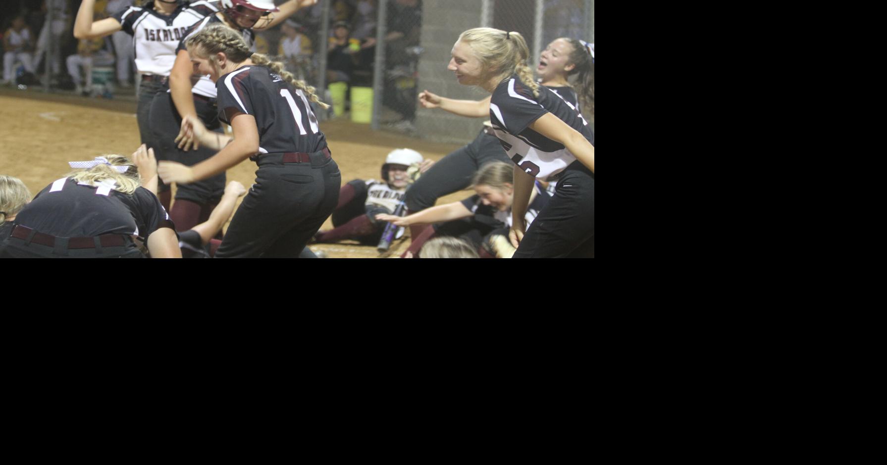 Prep softball: Oskaloosa continues 'rollercoaster' ride in win over EBF ...
