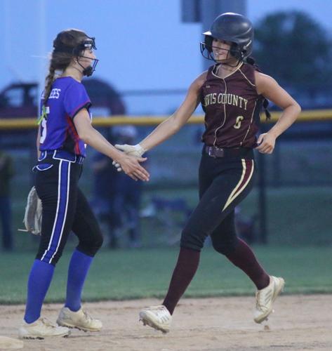 Prep softball: Mustangs edge Lady Dees in top-10 showdown | Sports ...