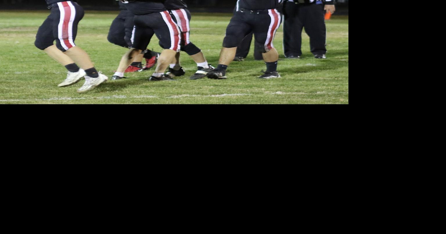 Prep football: Sixth-ranked Panthers turn out the lights on North Linn ...