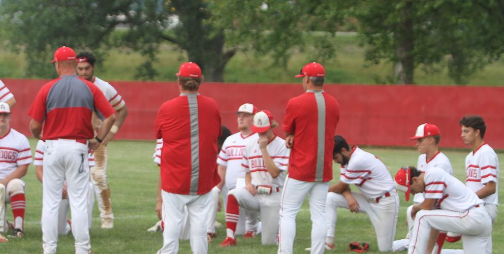 Prep baseball: Ottumwa responds, but falls to Dowling Catholic | Sports ...