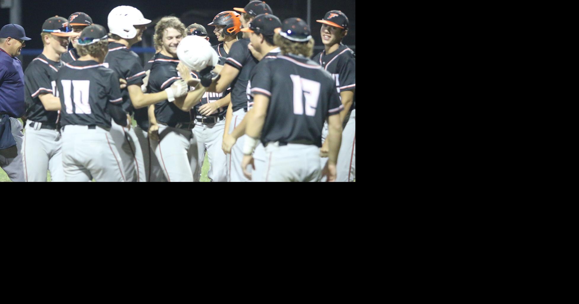 Prep baseball: Trojans topple Blue Demons | Sports | ottumwacourier.com