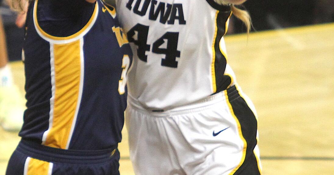 Women's college basketball: Hawkeyes win homecoming for Jansen at Drake ...
