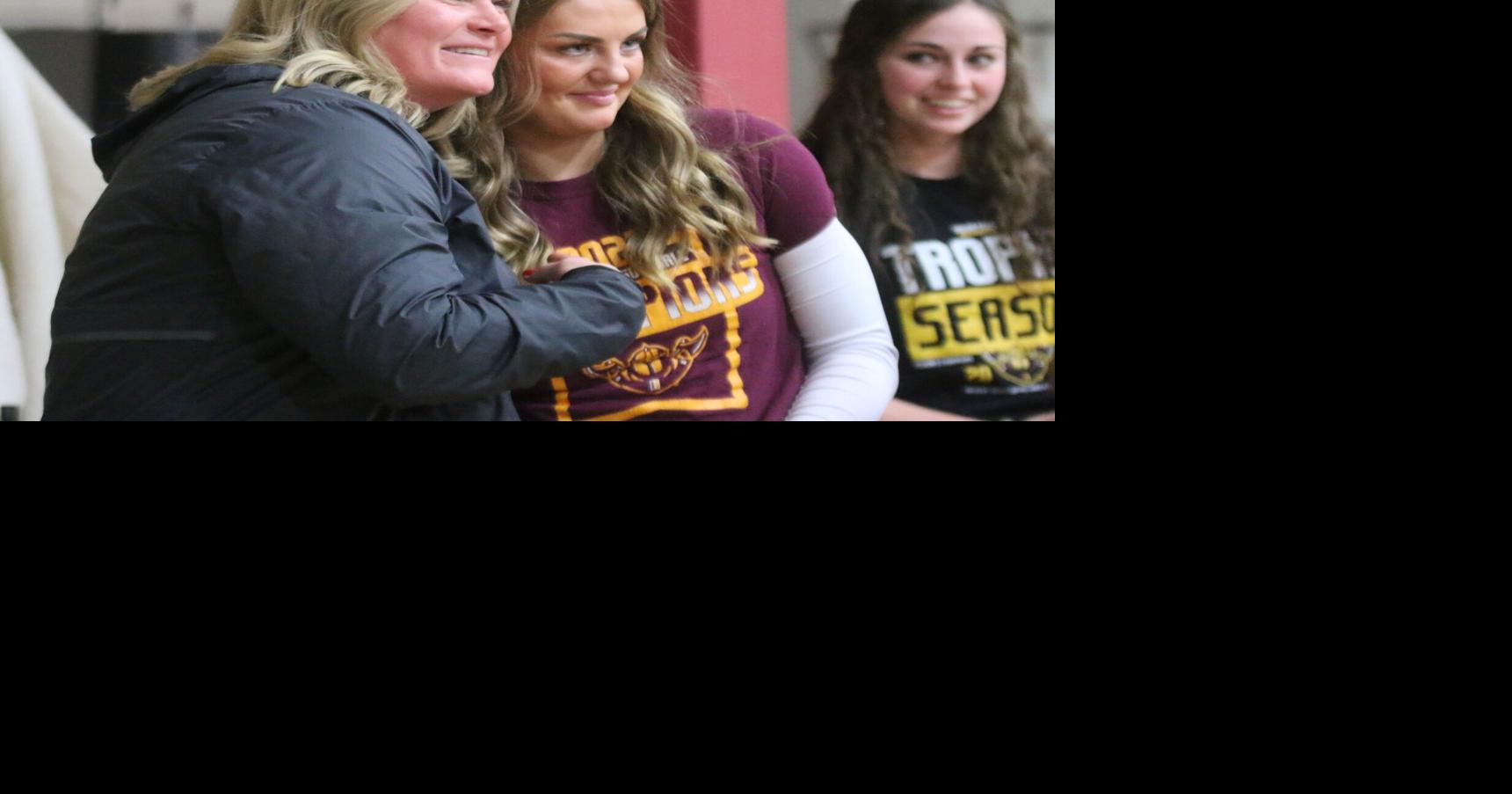 A Warrior softball reunion | Sports | ottumwacourier.com