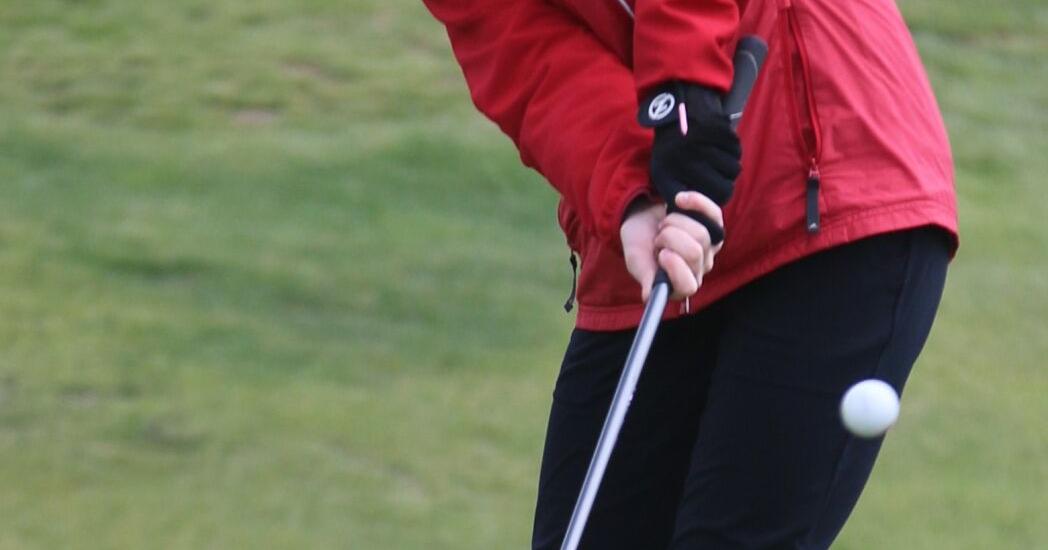 Girls golf: Golfers brave the conditions at Lake Rathbun | Sports ...