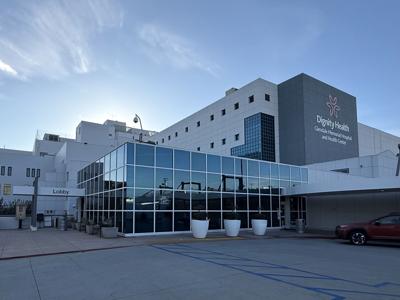 Activists Decry ICE at Glendale Memorial Hospital | Glendale News Press ...