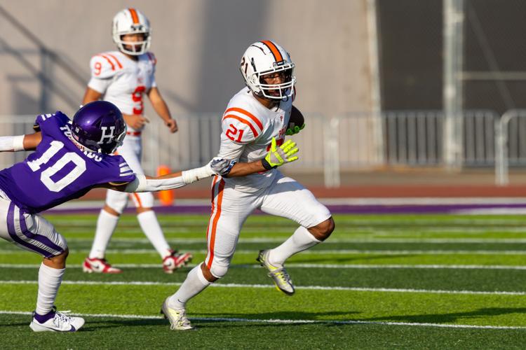 Football: Rivalry Game Challenges Poly | Pasadena Outlook ...