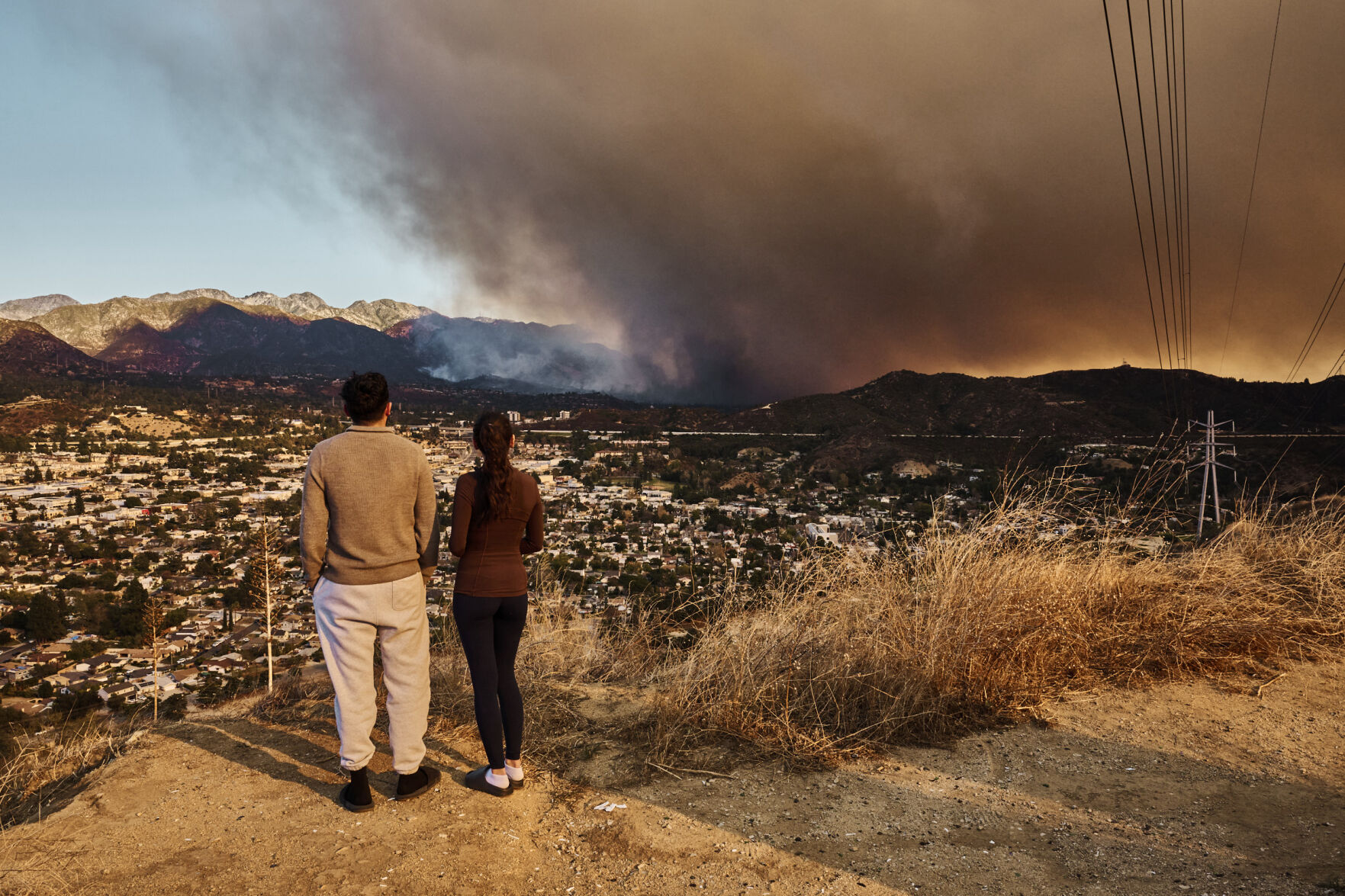 As Fires Rage, Glendale Residents Return Home | Glendale News Press ...