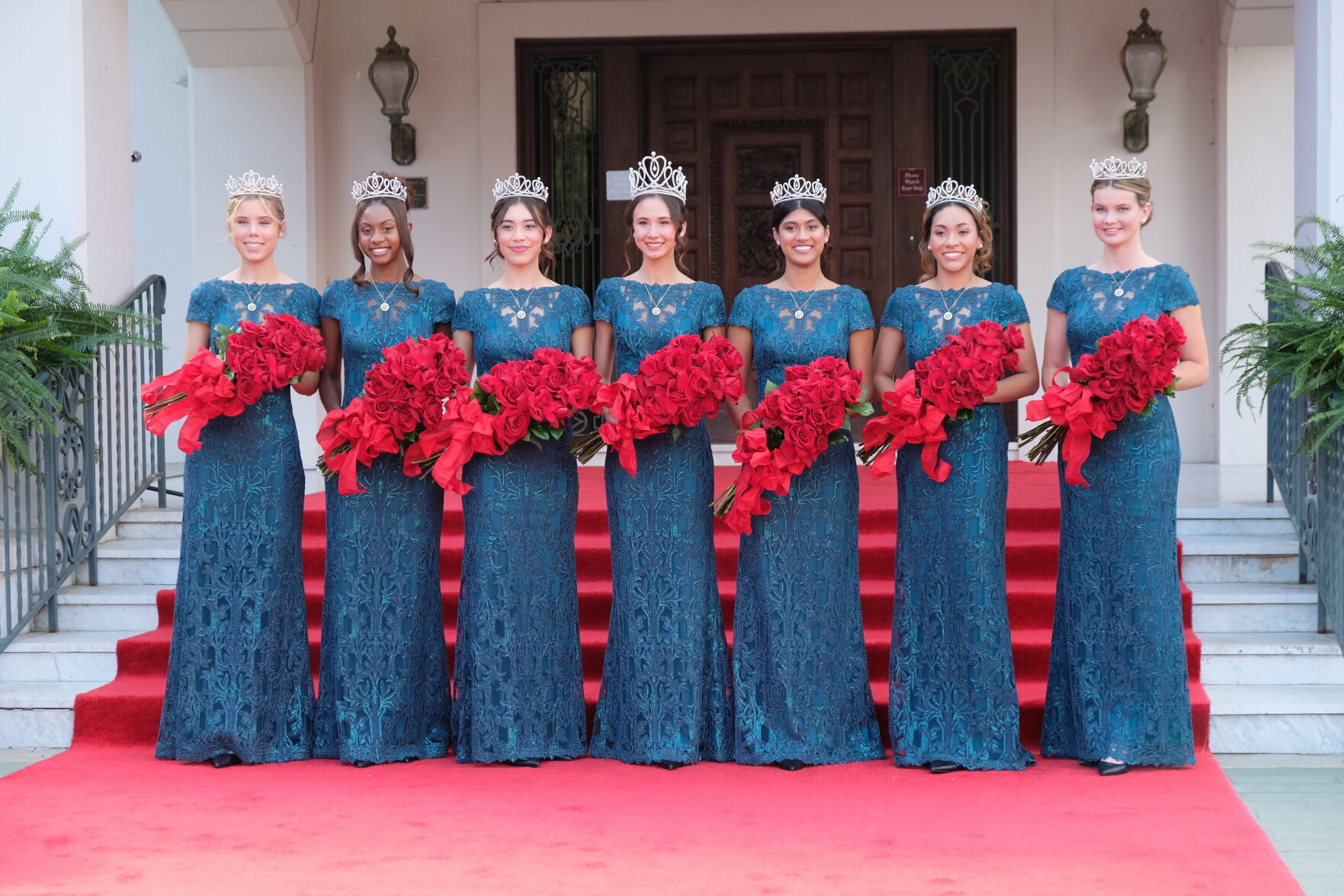 2025 Rose Queen Selected | La Cañada Outlook | outlooknewspapers.com