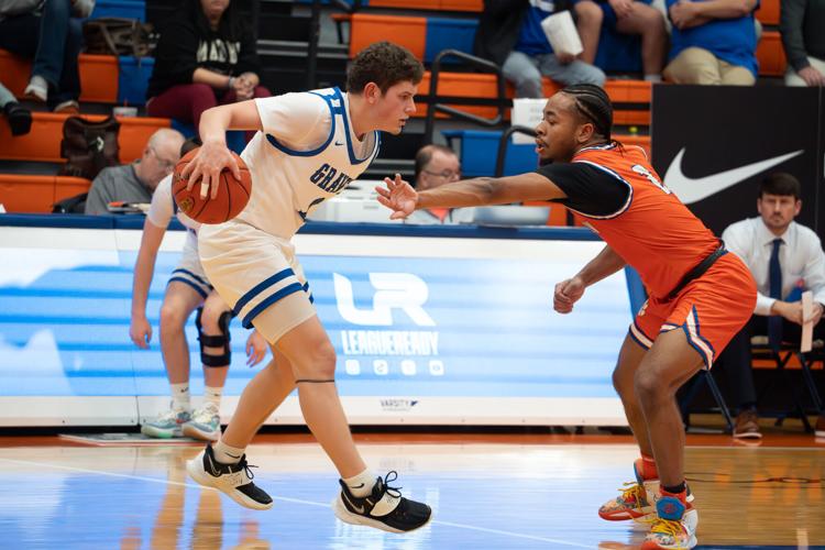 Graves County Eagles fall short at HoopFest | Sports | paducahsun.com