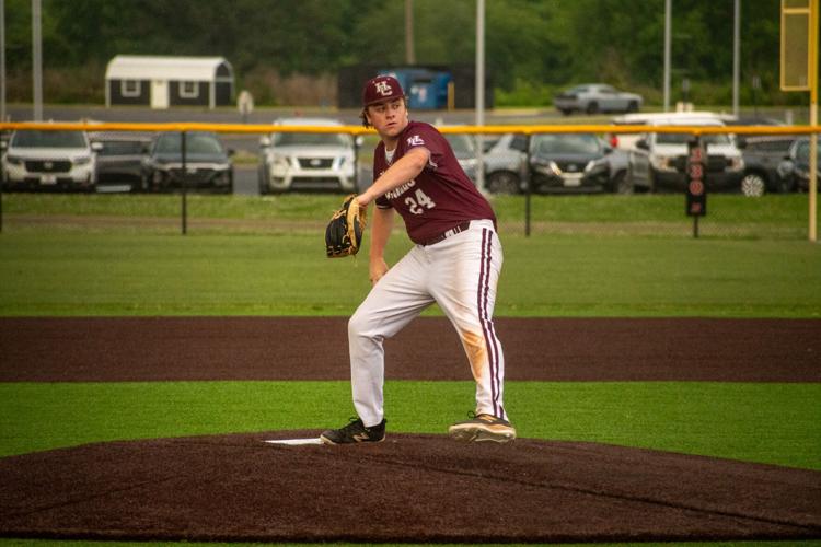 Mustangs wrap up regular season with win over Henderson County | Sports ...