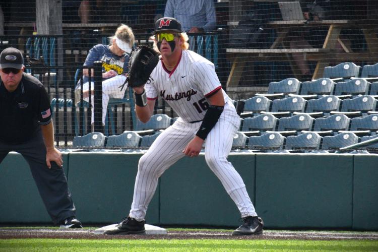 Mustangs down Sayre, advance to state semifinals | Sports | paducahsun.com