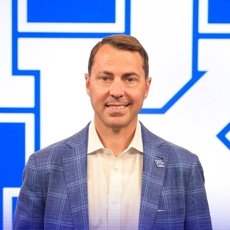 UK hires J Batt to replace Barnhart | Sports | paducahsun.com