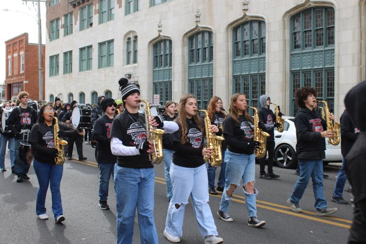 Paducah salutes service with Veterans Day Parade | News | paducahsun.com