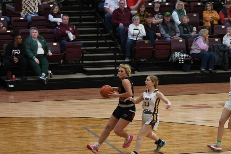 First District rivalry continues as Carlisle sweeps Hickman in ...