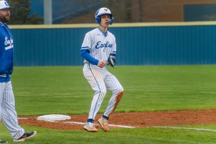 Graves County Eagles soar in three inning romp | Sports | paducahsun.com