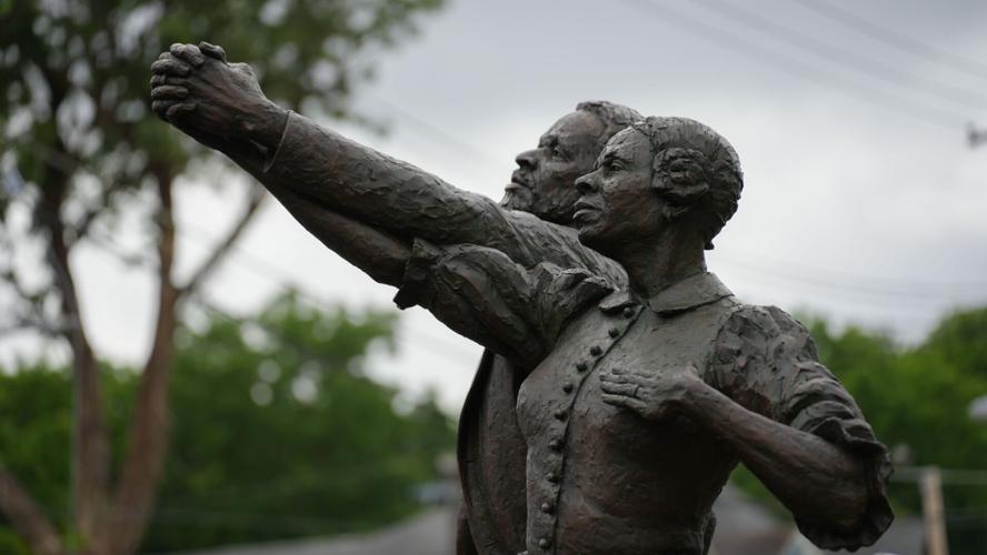 Kentucky monument honors couple who escaped slavery to become ...
