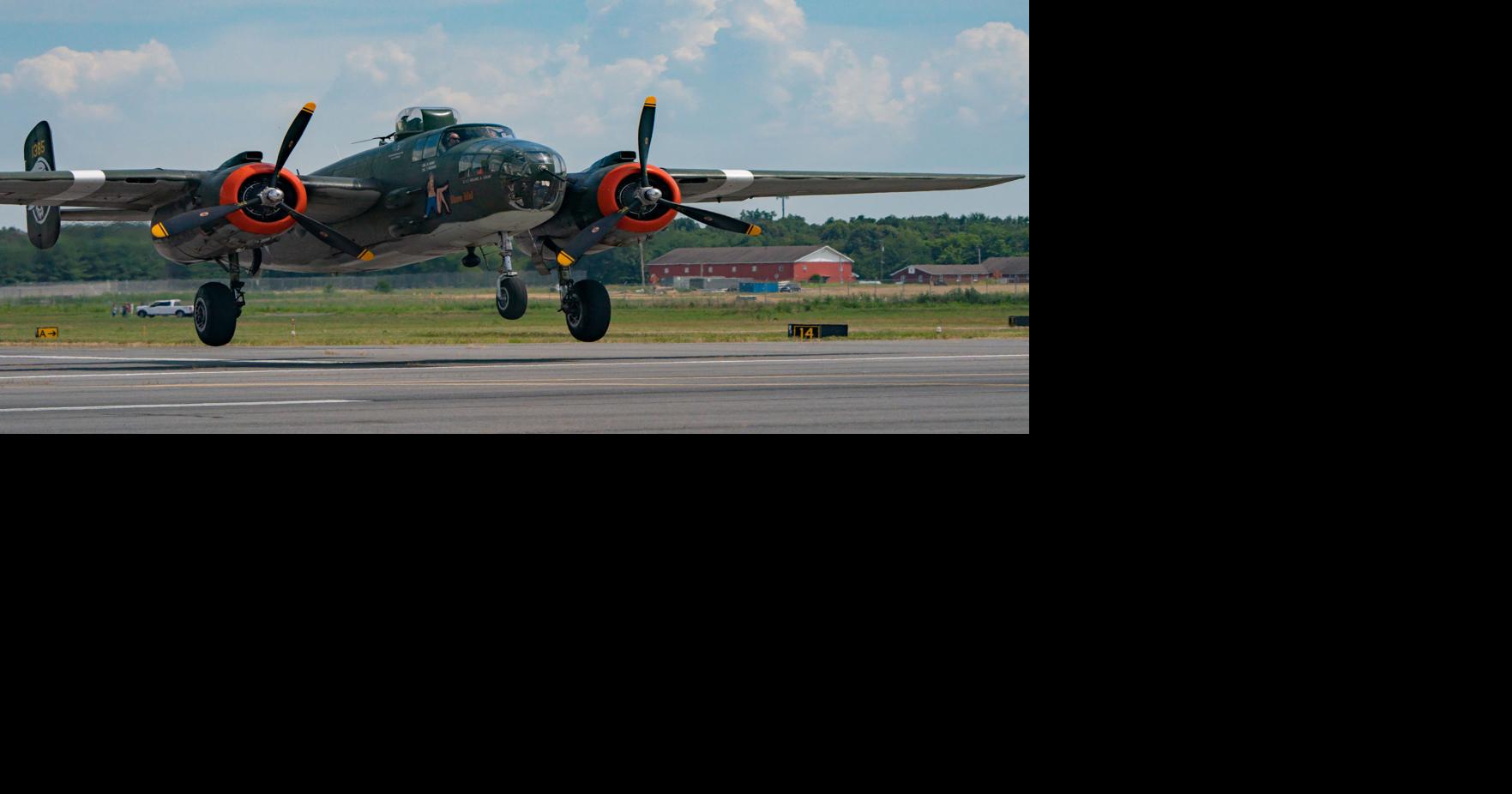 Veterans take to the skies in WWII-era bomber plane | News | paducahsun.com