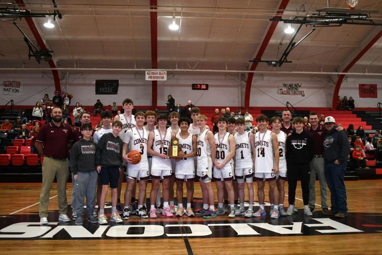 Burnett leads Comets to First District title with 39 points over Fulton ...