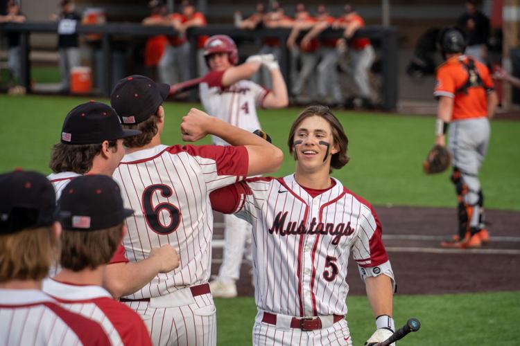 McCracken County Mustang arms contain Dyer County | Sports | paducahsun.com