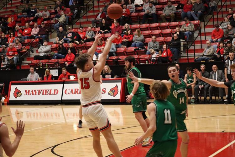 Mayfield sweeps Ballard in district doubleheader | Sports | paducahsun.com