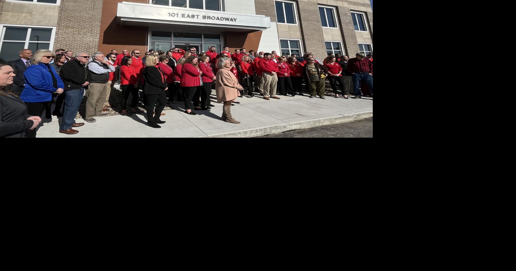 FNB Bank celebrates grand opening after rebuilding Mayfield Main Office ...