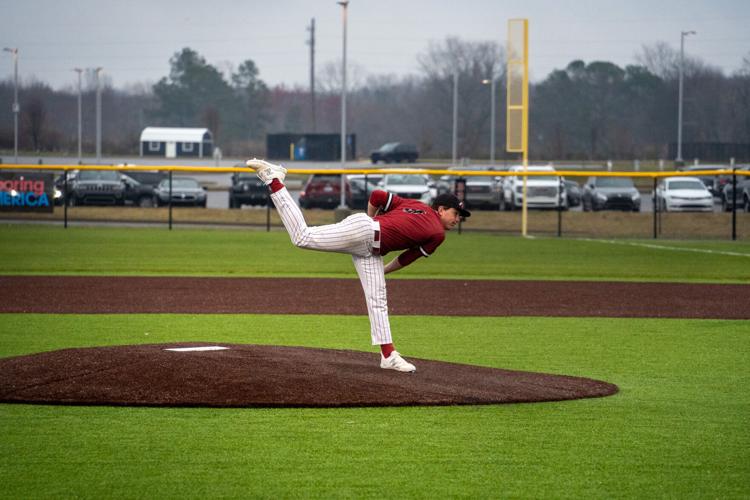 Mustang trio complete no-hitter over Henderson | Sports | paducahsun.com