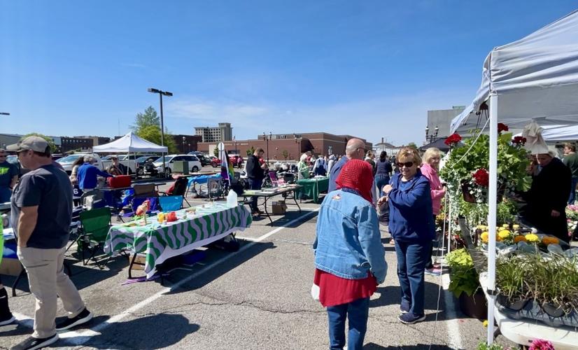 Farmers’ market opens with Earth Day celebration | News | paducahsun.com