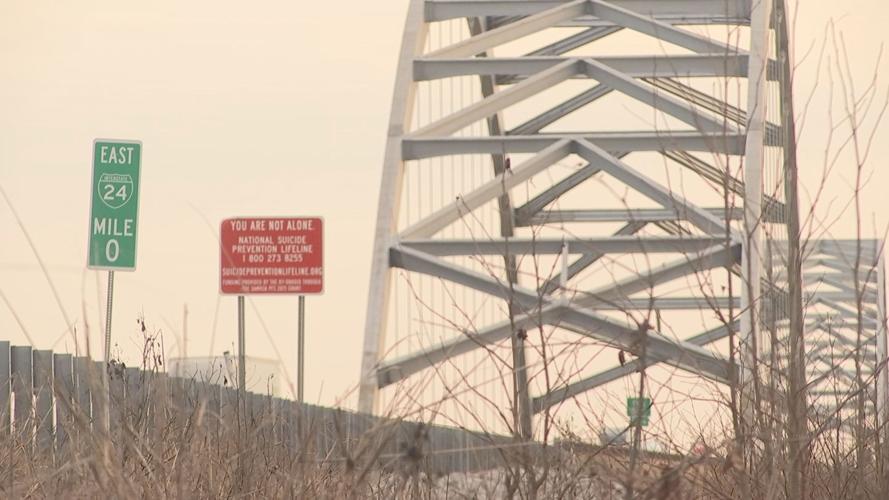 Lane restrictions in place as I-24 Ohio River Bridge repair project ...