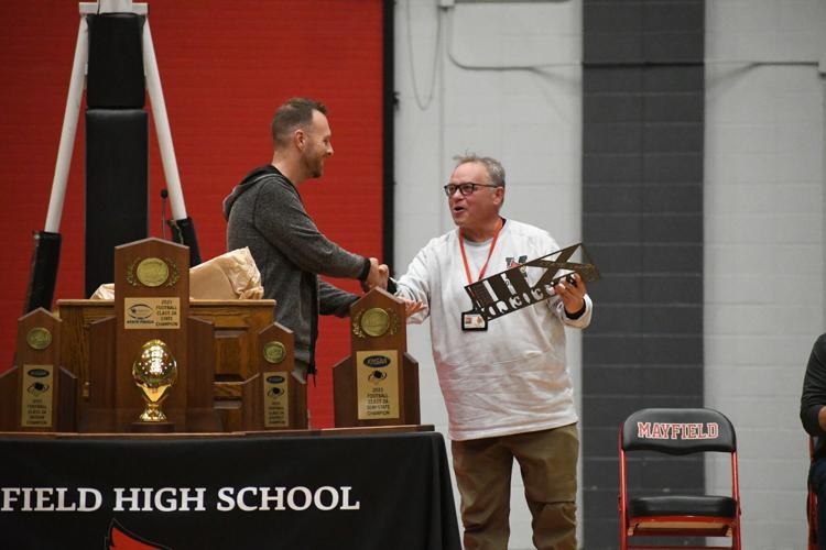 Mayfield community celebrates high school's 13th state football ...