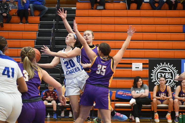 Lyon County edges out Graves to kick-off HoopFest | Sports | paducahsun.com