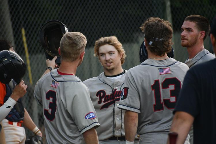 Paducah Chiefs rout Fulton in offensive explosion | Sports | paducahsun.com