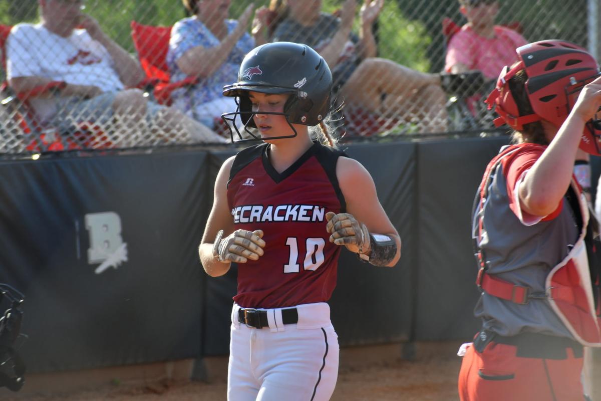 All hands on deck for Lady Mustang victory over Hickman | Sports ...