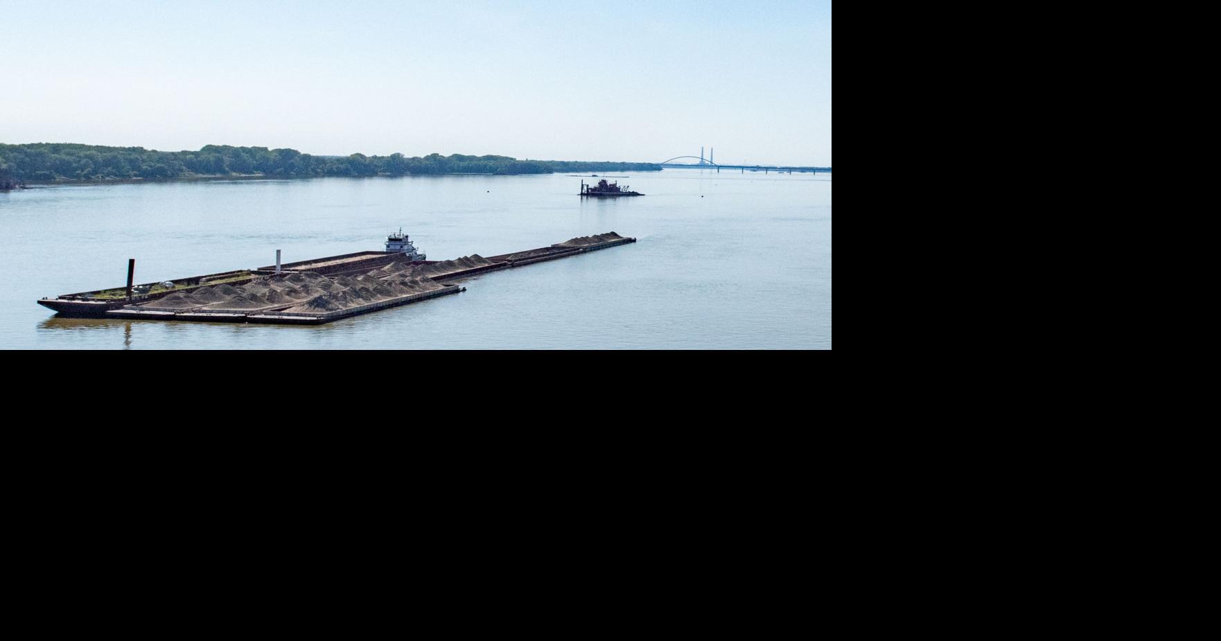 Crews dredging local portions of Ohio River | News | paducahsun.com