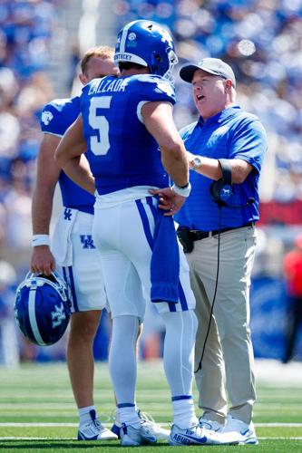 Stoops: 'Premature to pull the plug' on Zach Calzada despite shaky ...
