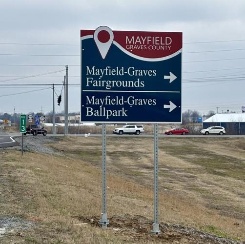Mayfield debuts new signs to attract tourists | News | paducahsun.com