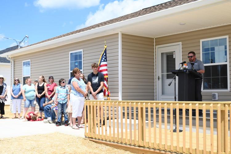 Habitat dedicates five homes in Dawson Springs | News | paducahsun.com