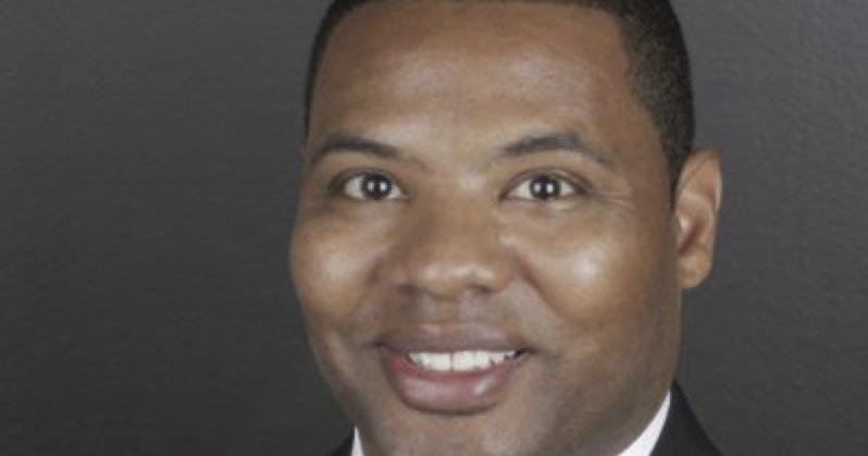 Ex-football star hired for Oscar Cross Club | Local News | paducahsun.com