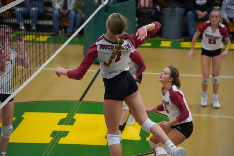 McCracken County Lady Mustangs sweeps UHA | Sports | paducahsun.com