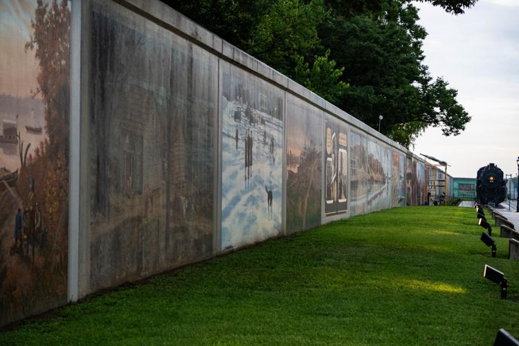Paducah celebrates 30 years of Floodwall Murals project | News ...