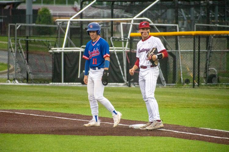 Mustangs edge out Marshall County, honors 15 seniors ahead of contest ...
