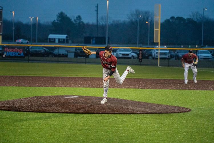 Mustang trio complete no-hitter over Henderson | Sports | paducahsun.com