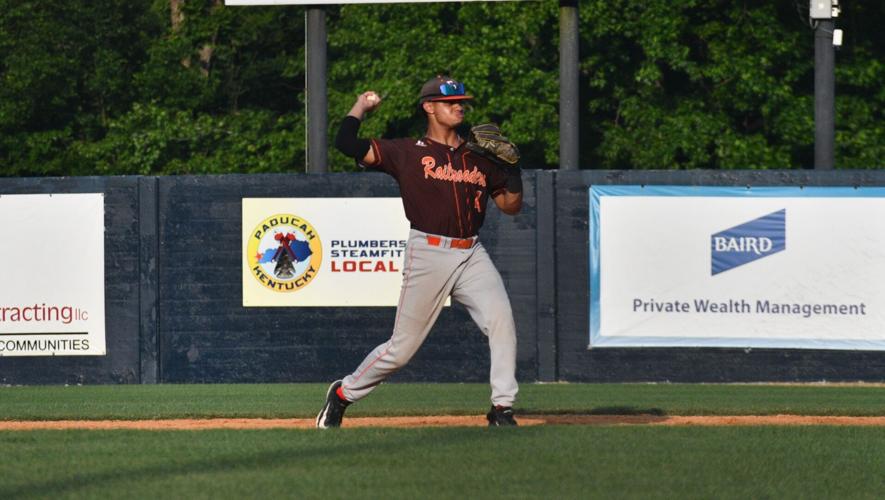 Chiefs hold off Railroaders for third straight win | Sports ...