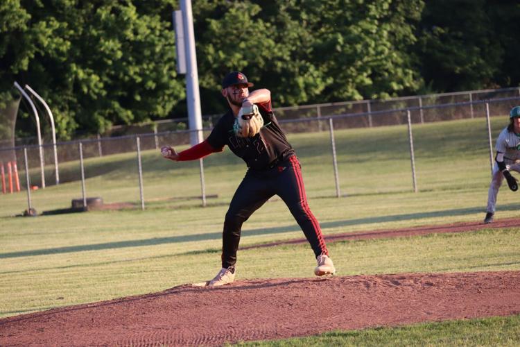 Bombers advance to Third District championship with 8-1 win over ...