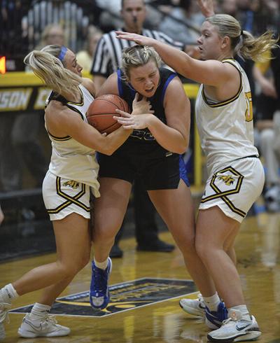 364 days later, McKenzie strikes again | Sports | paintsvilleherald.com
